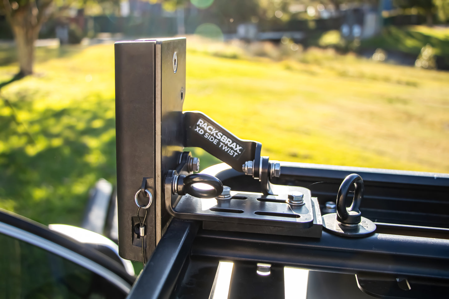 XD SIDE TWIST BRACKET | Fasteners and Universal Awning Mounting ...